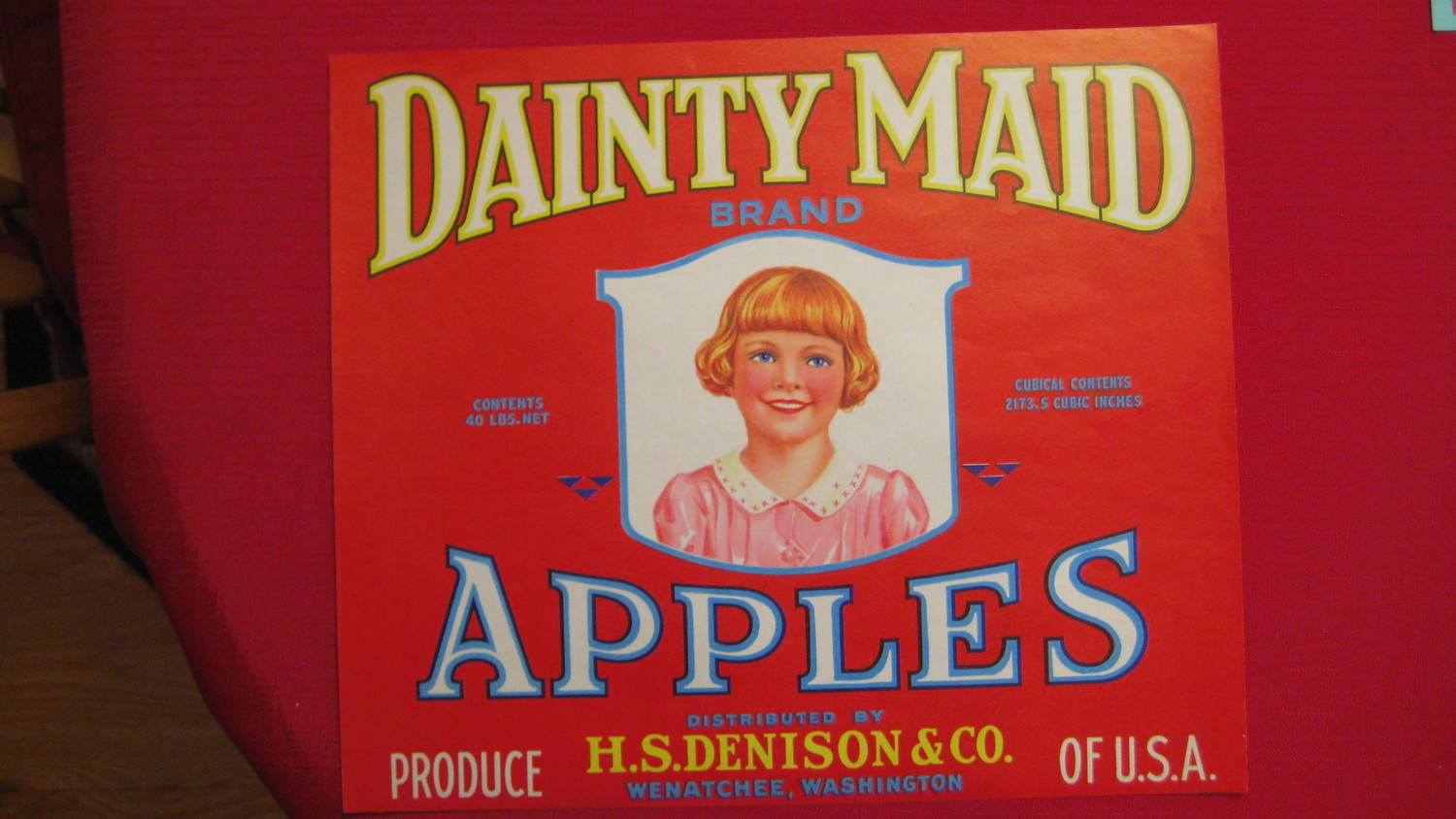 Dainty Maid Red Fruit Crate Label - Yakima Valley Labels