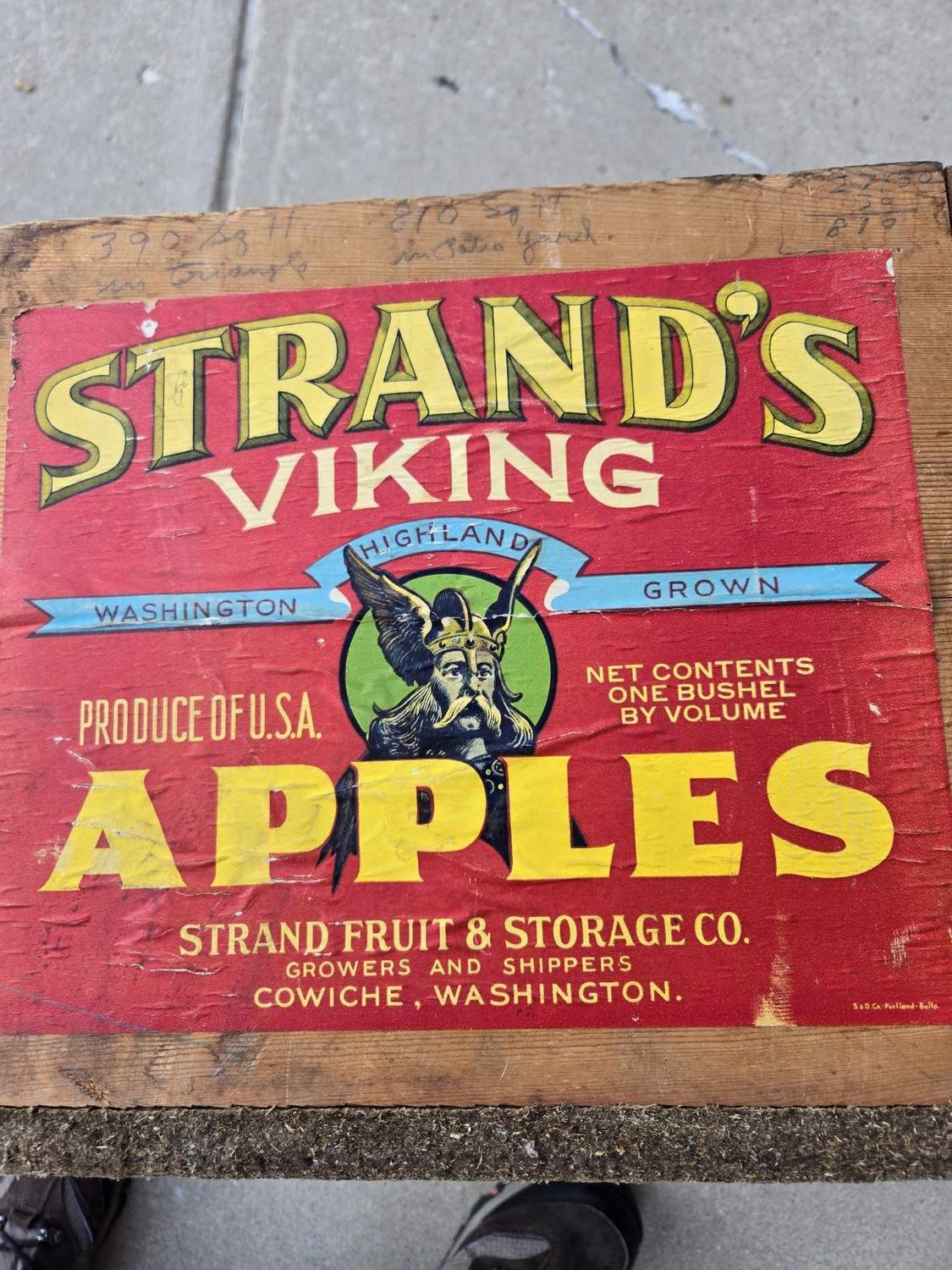 Strands Viking S & D Fruit Crate Label - Yakima Valley Labels